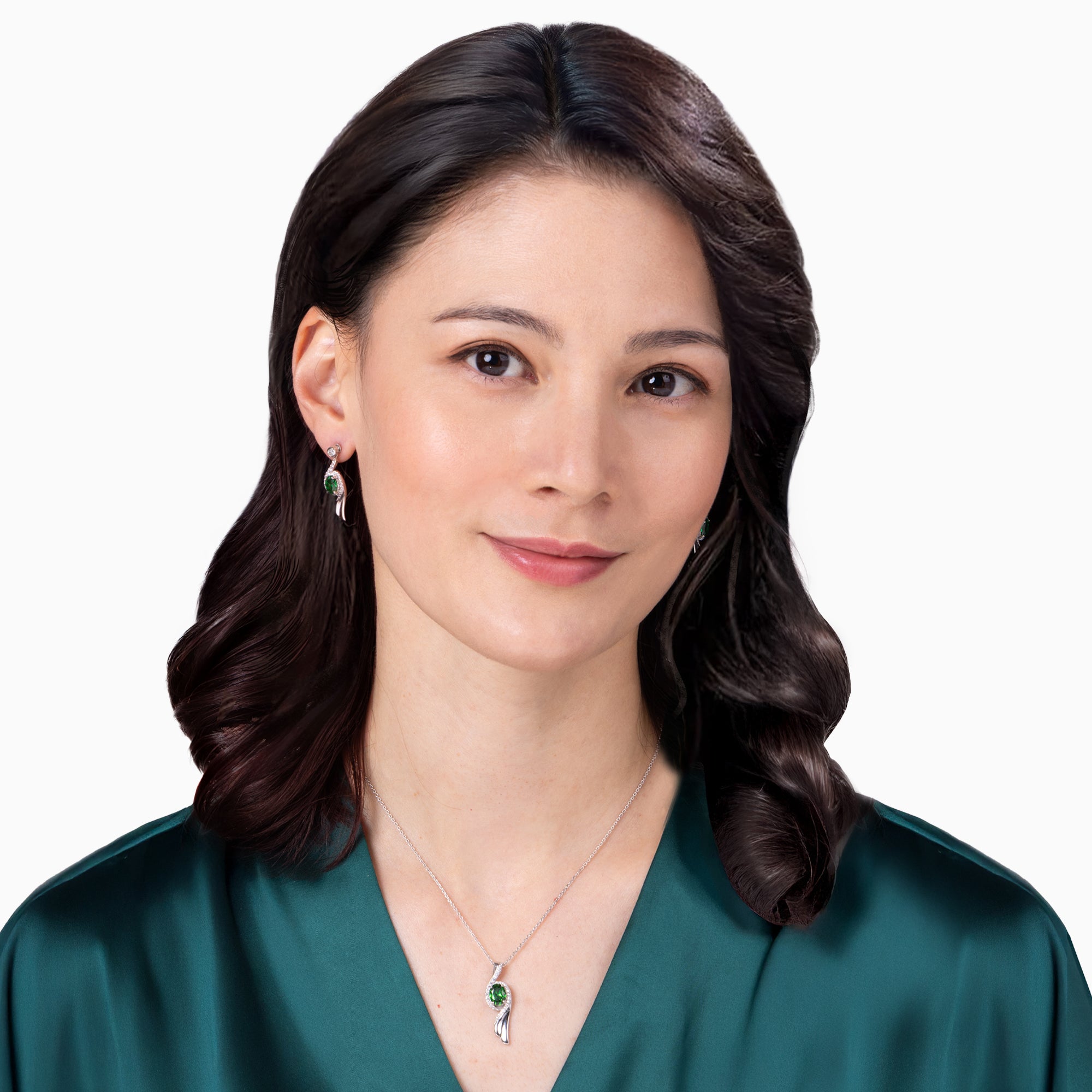 Flying Sleeves Necklace Green | Shen Yun Collections