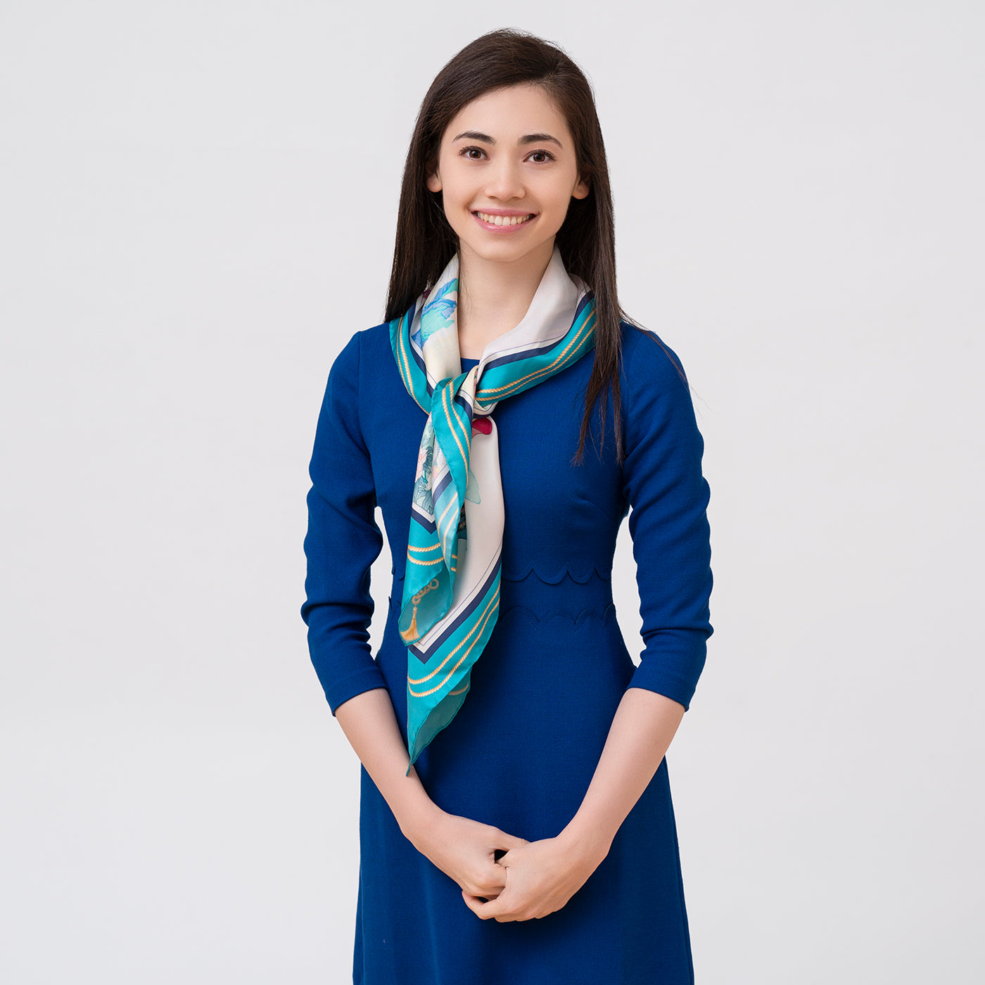 Delicate Beauty of the Han Scarf | Shen Yun Collections